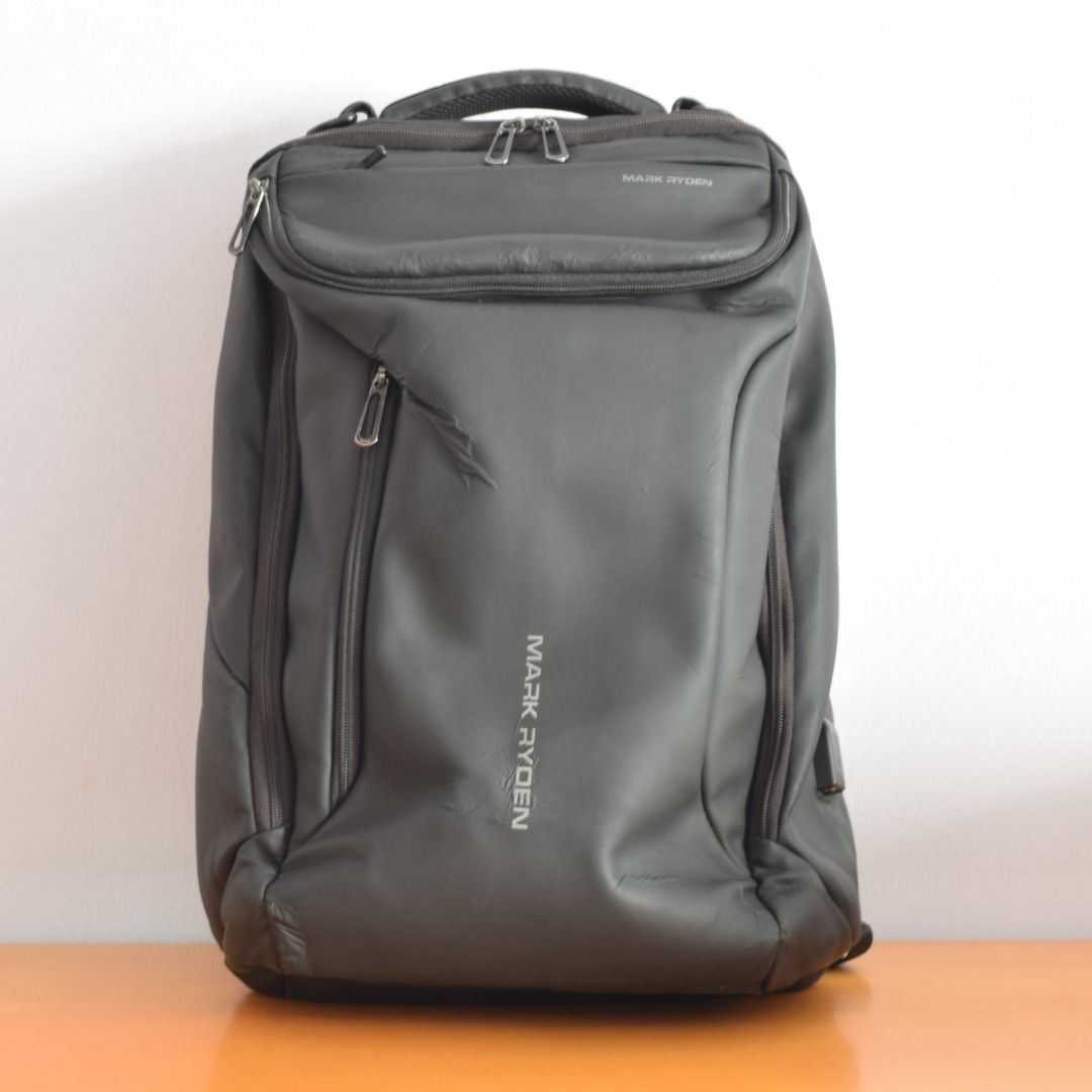 Large Ergonomic Backpack / Laptop Bag for Professionals; Waterproof ...