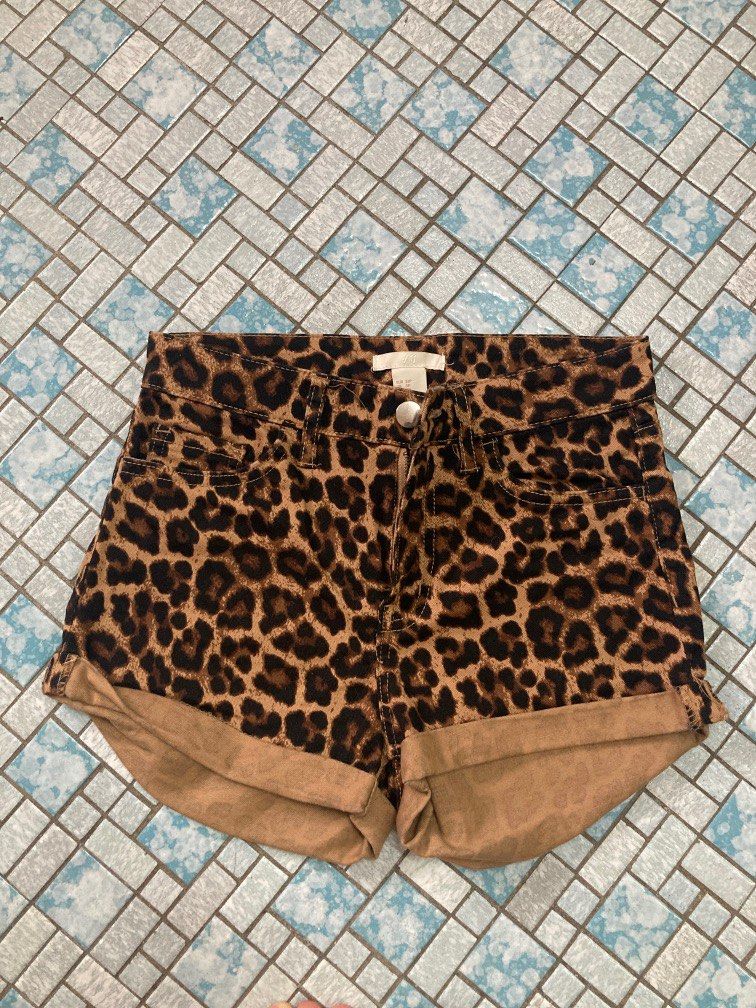 Leopard print shorts, Women's Fashion, Bottoms, Other Bottoms on Carousell