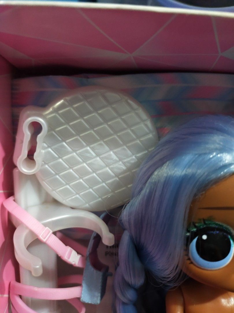 Lol omg Snowlicious, Hobbies & Toys, Toys & Games on Carousell