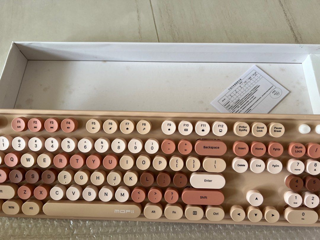 Mofii Wireless Keyboard and Mouse in Milk Tea, Computers & Tech, Parts ...