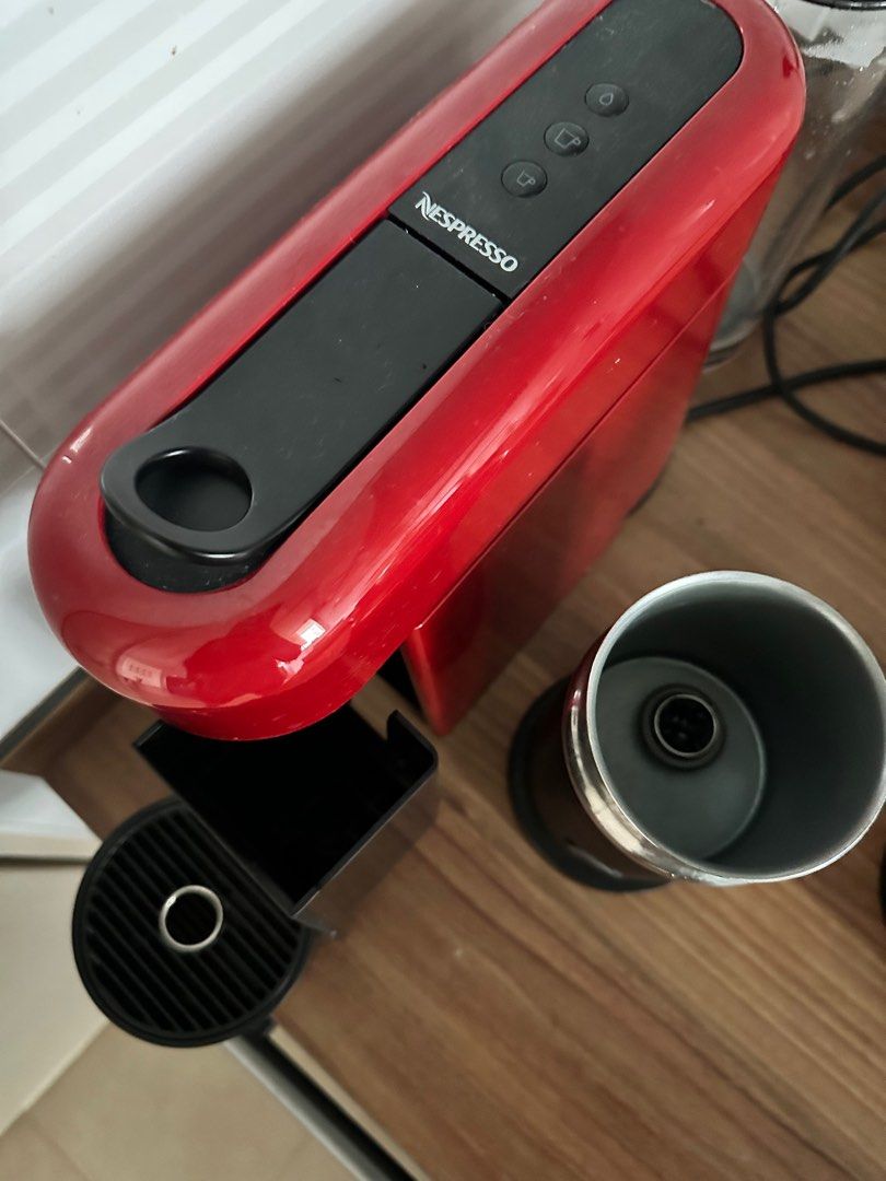 Nespresso Essenza Mini with Aeroccino Bundle, TV & Home Appliances ...