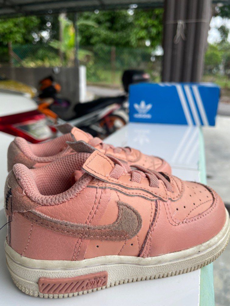 Nike kids shoe, Babies & Kids, Babies & Kids Fashion on Carousell