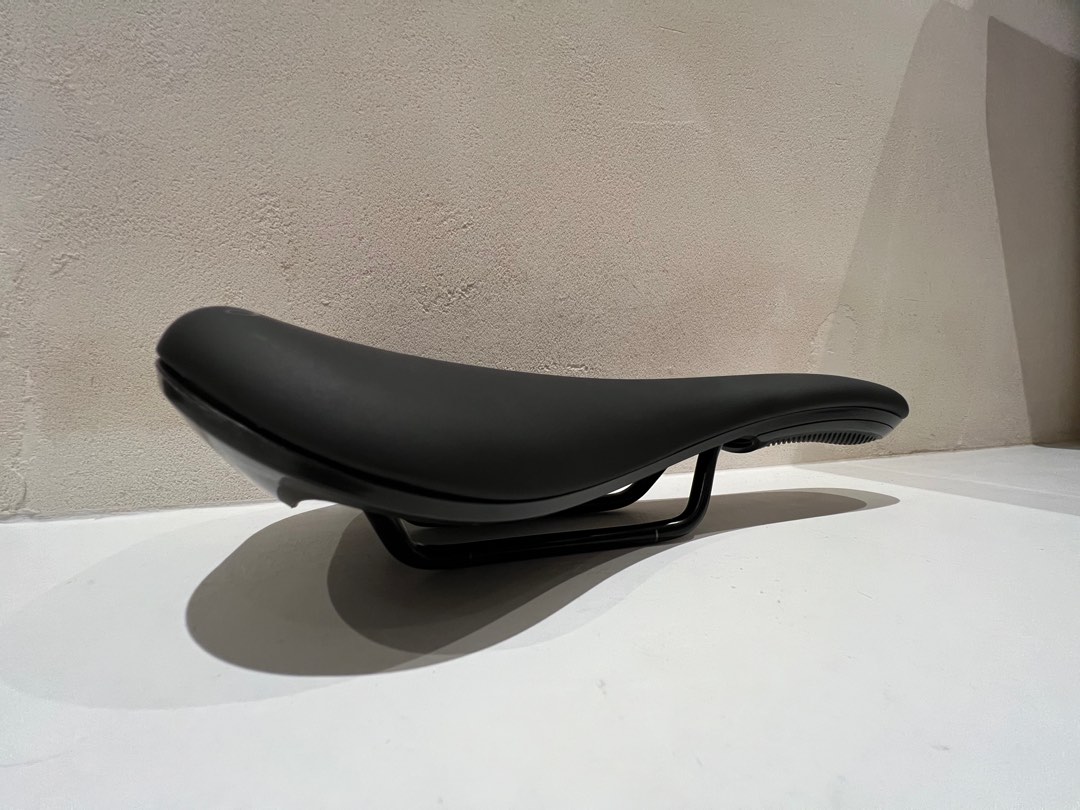 Brompton P line Saddle, Sports Equipment, Bicycles & Parts, Parts ...