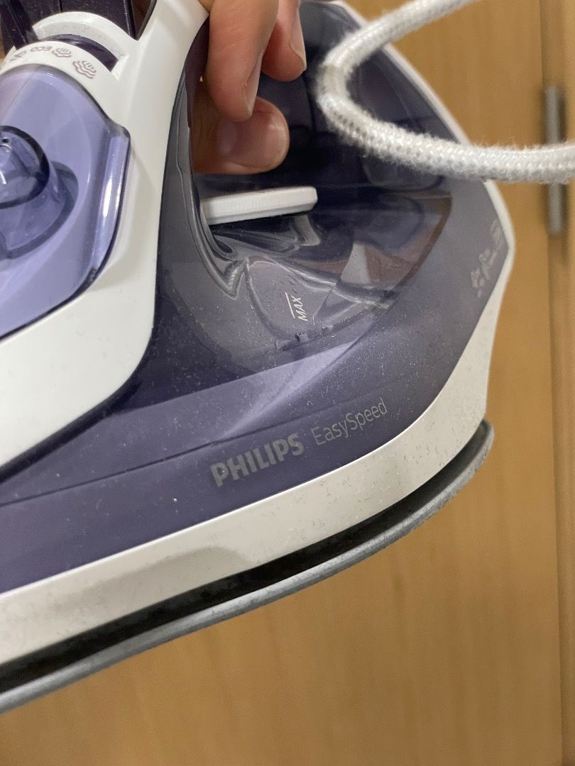 Philips Steam Iron, TV & Home Appliances, Irons & Steamers on Carousell