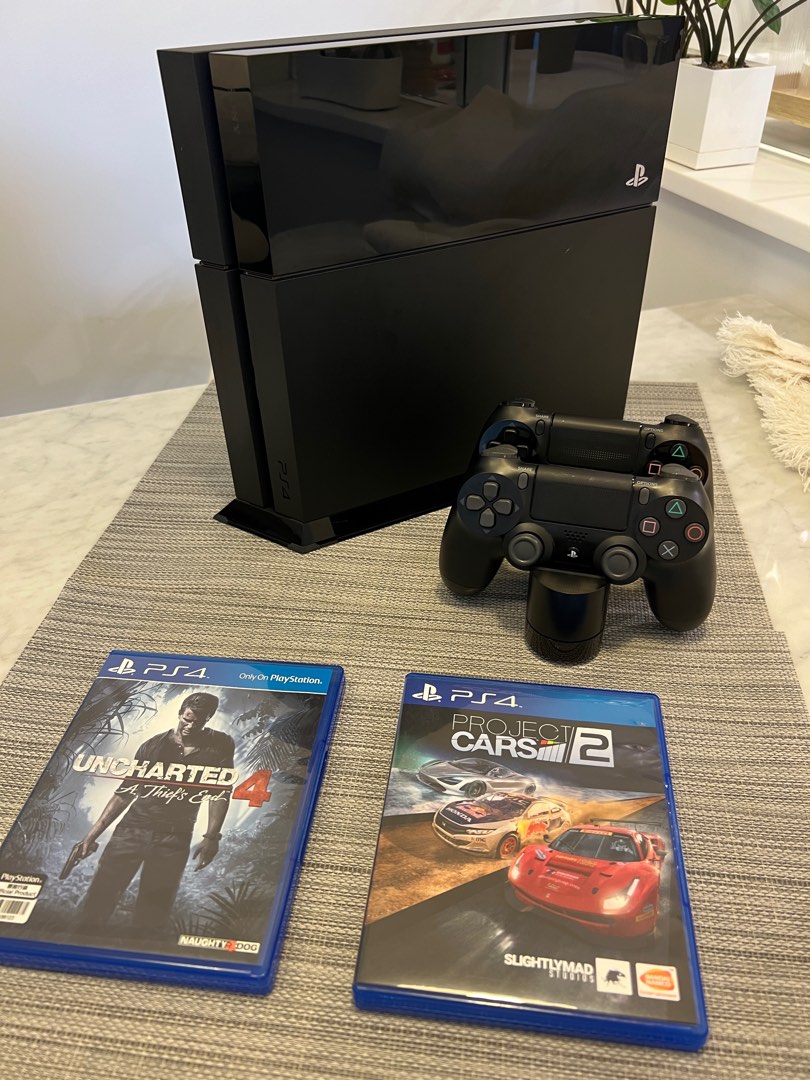 Playstation 4 (PS4) Original, Video Gaming, Video Game Consoles ...