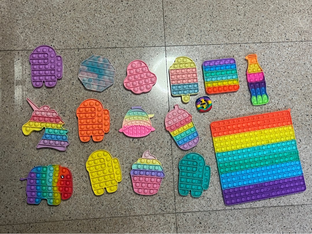 popits pop its and snapper, Hobbies & Toys, Toys & Games on Carousell