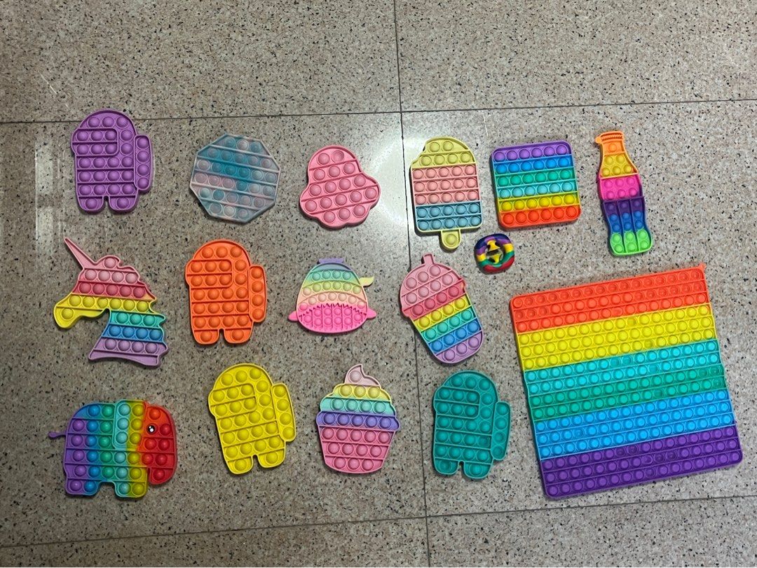 popits pop its and snapper, Hobbies & Toys, Toys & Games on Carousell