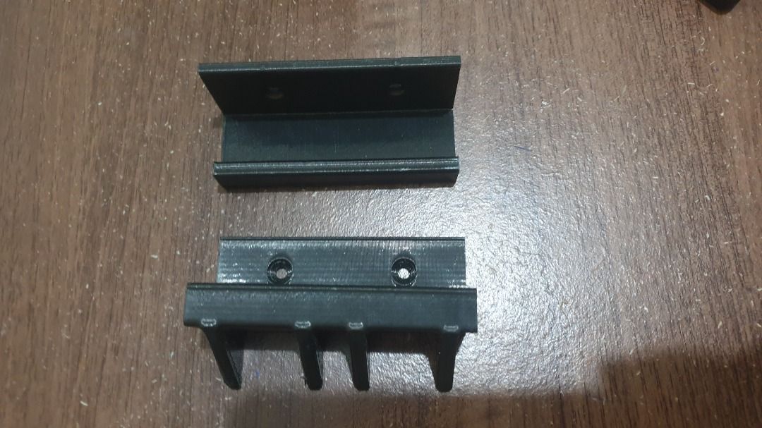 PS4 Slim Wall Mount (no screws included), Video Gaming, Gaming ...