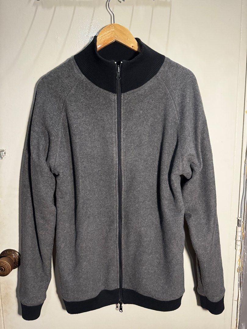 Reversible jacket (black and gray), Men's Fashion, Activewear on Carousell