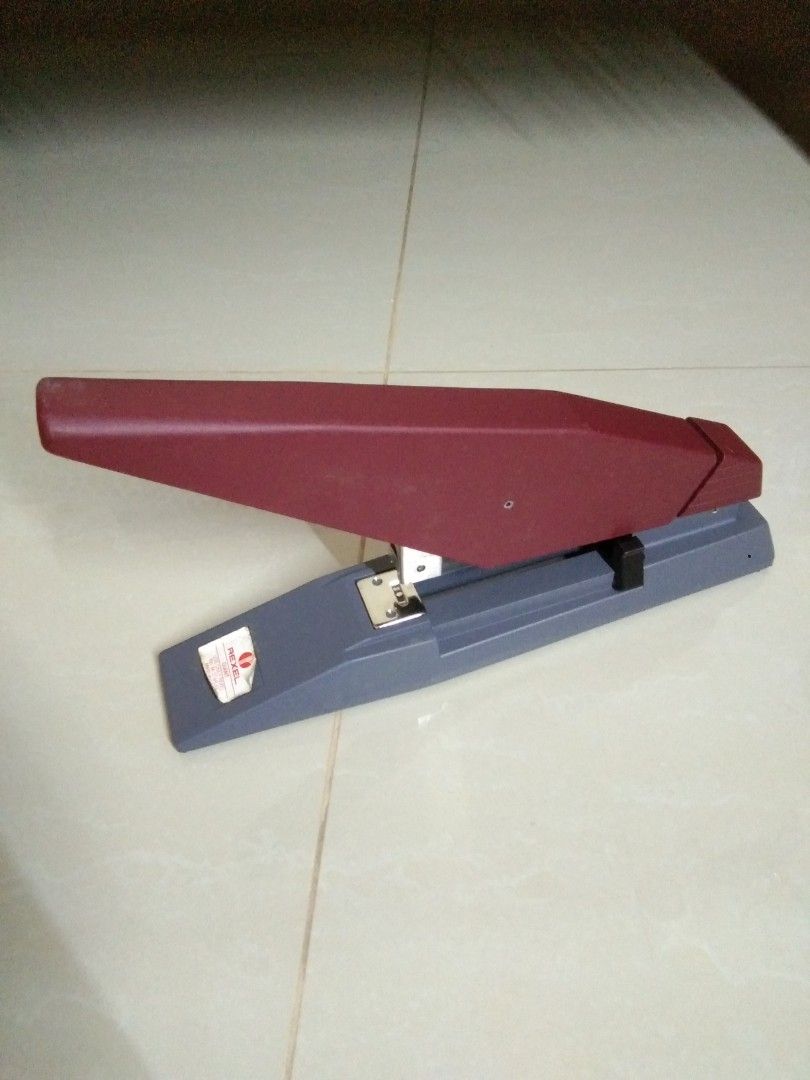Rexel Giant Stapler, Hobbies & Toys, Stationery & Craft, Craft Supplies ...