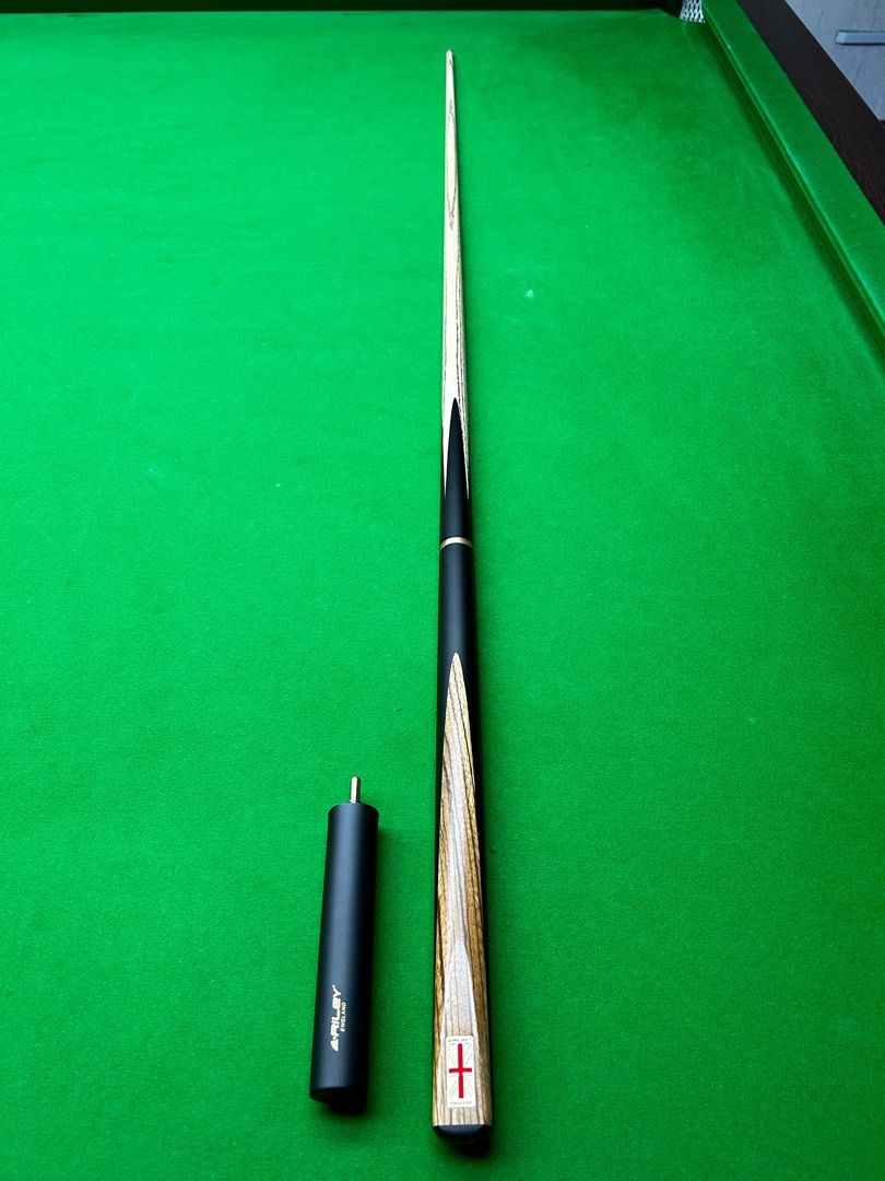 Riley Snooker Cue, Sports Equipment, Sports & Games, Billiards ...