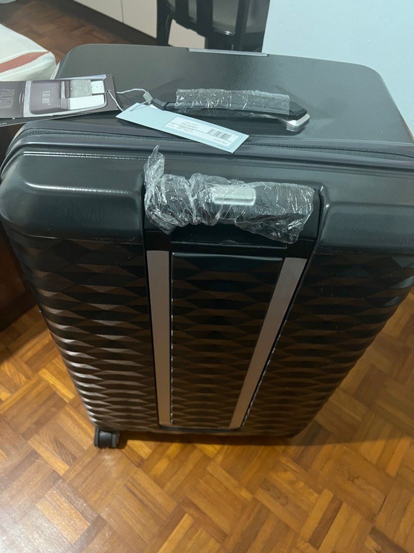 Samsonite polygon 75/28, Hobbies & Toys, Travel, Luggage on Carousell