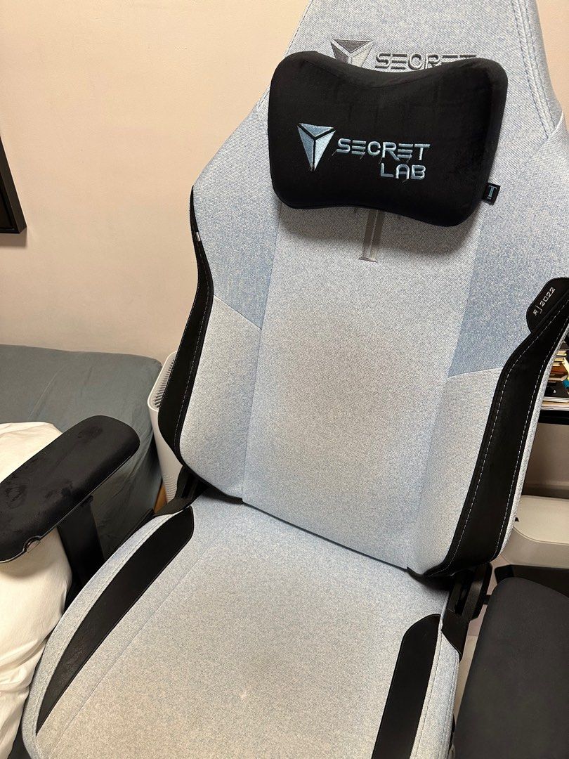 Secret lab chair, Furniture & Home Living, Furniture, Chairs on Carousell