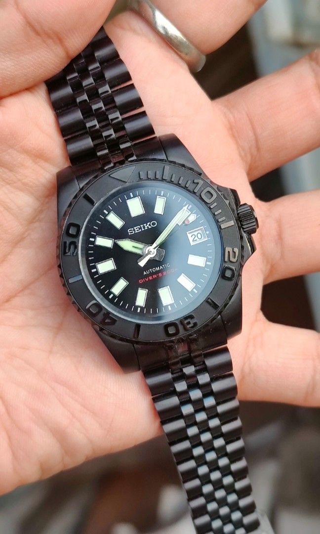 Seiko custom build stealth, Men's Fashion, Watches & Accessories ...