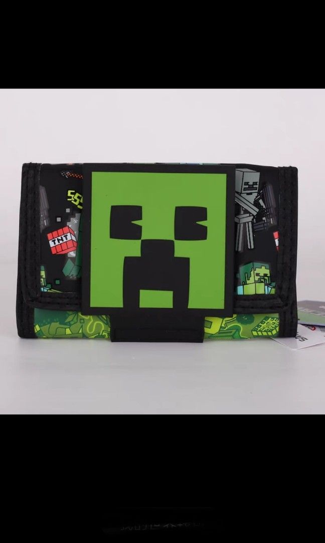 Smiggle wallet Minecraft, Babies & Kids, Babies & Kids Fashion on Carousell
