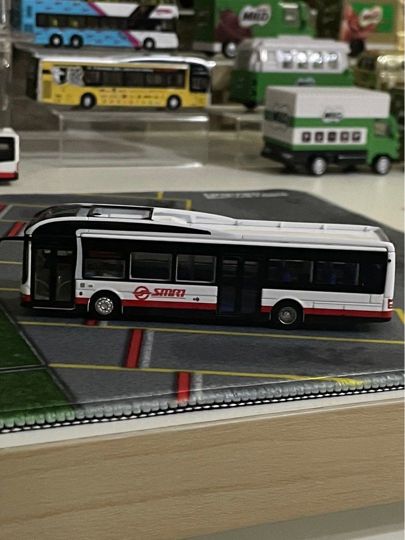 SMRT MAN A22 Bus Model - Masterpiece Collectibles, Hobbies & Toys ...