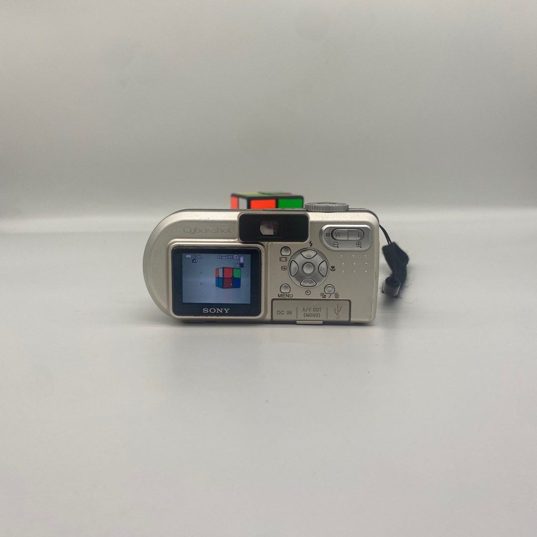 Sony Cybershot DSC P10 Digicam, Photography, Cameras on Carousell