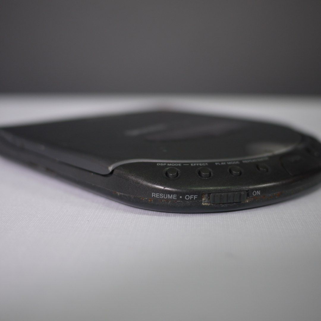 Sony Discman D-311 Defective CD player, Audio, Portable Music Players ...