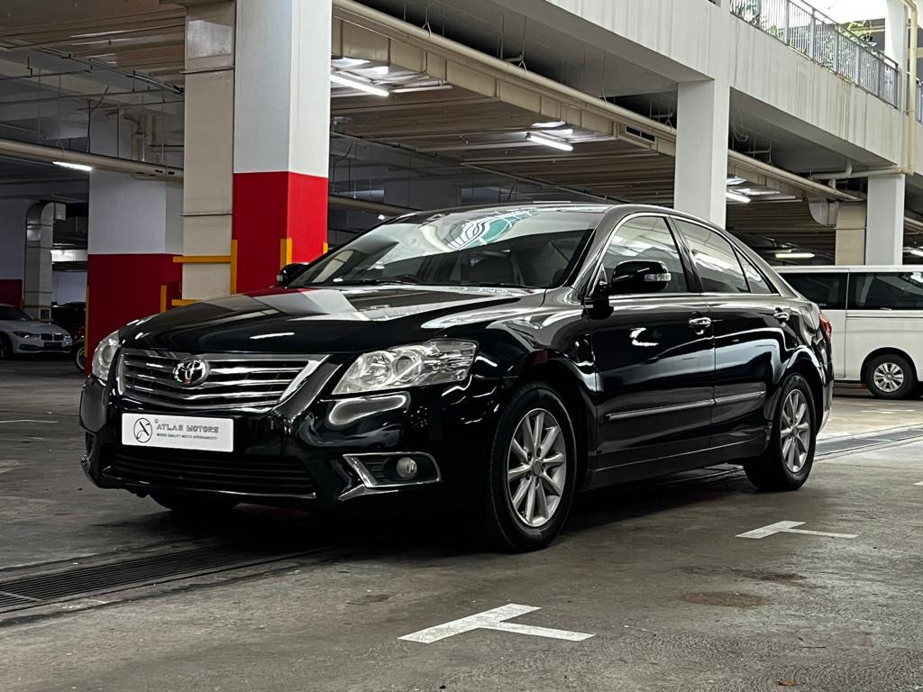 Toyota Camry 2.0 (A), Cars, Used Cars on Carousell