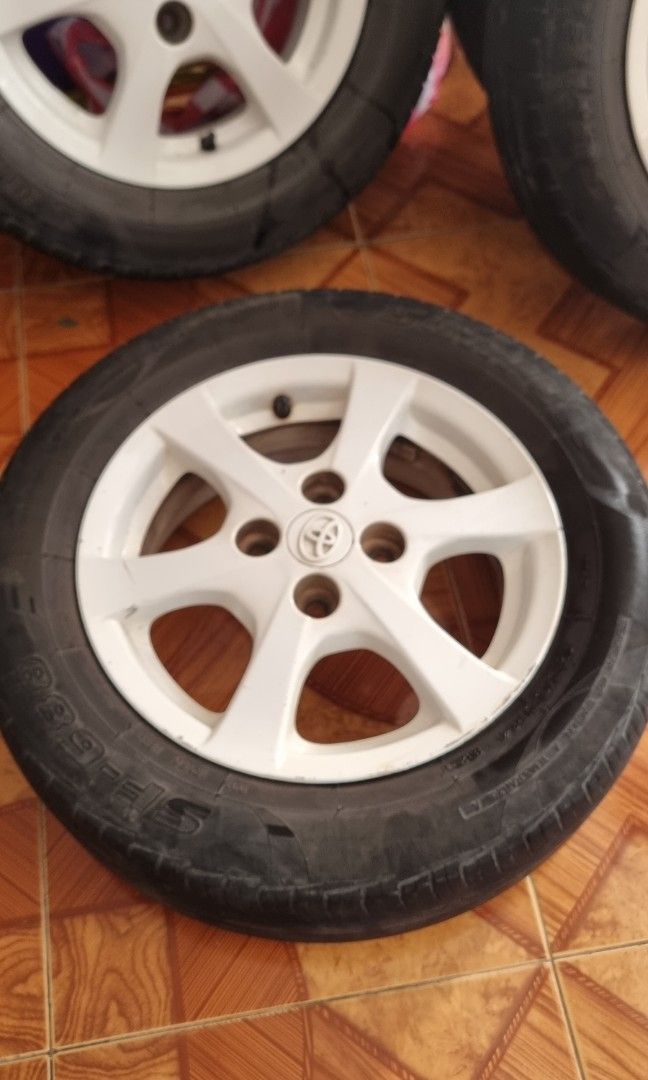 Toyota Mags and Tires (Painted) - Decluttering, Car Parts & Accessories ...