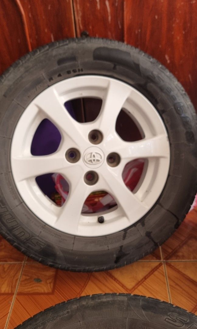 Toyota Mags and Tires (Painted) - Decluttering, Car Parts & Accessories ...