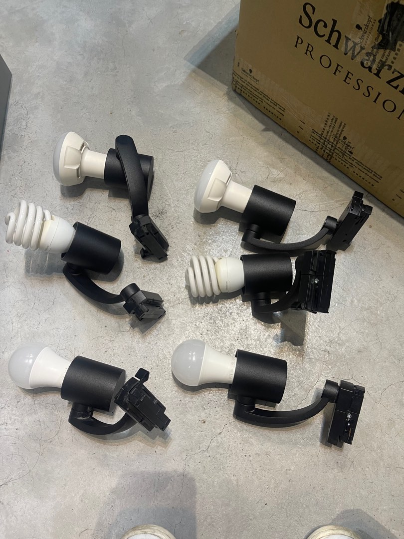 Track diffuse light with bulb, Furniture & Home Living, Lighting & Fans ...