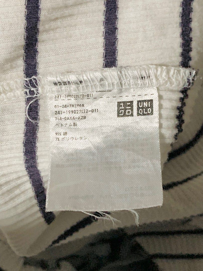 UNIQLO Ribbed Border Crew Neck, Women's Fashion, Tops, Shirts on Carousell