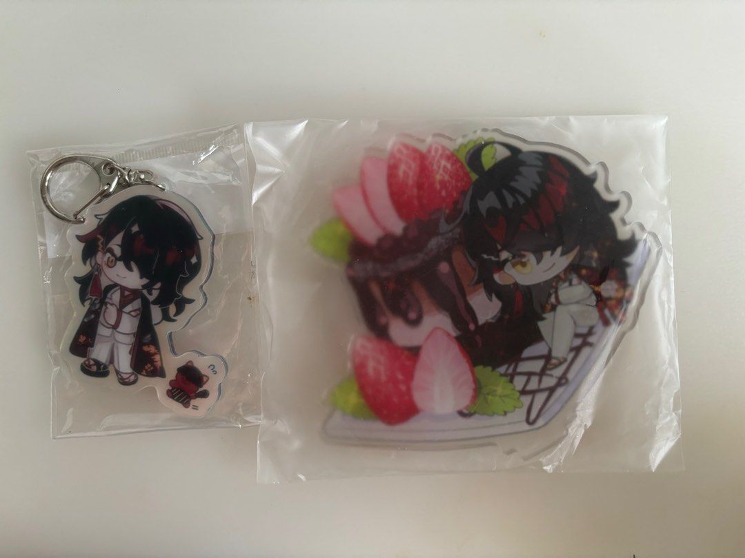 [URGENT WTS/LFB] nijisnaji en luxiem vox akuma keychain & standee ...