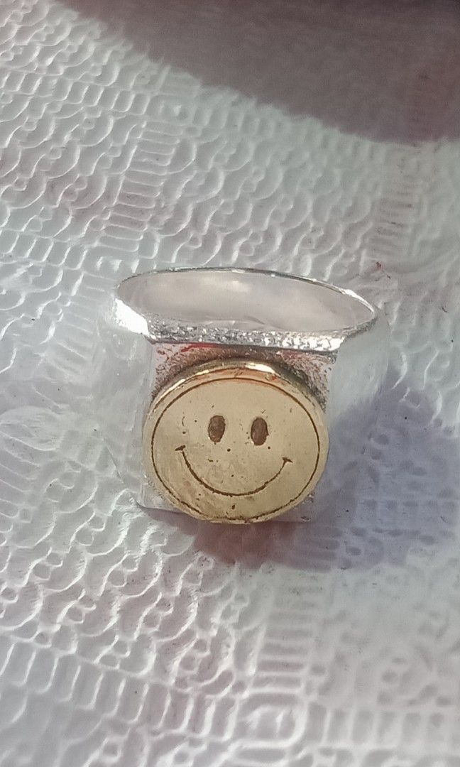Vintage Bronze & Silver Smiley Ring, Women's Fashion, Jewelry ...