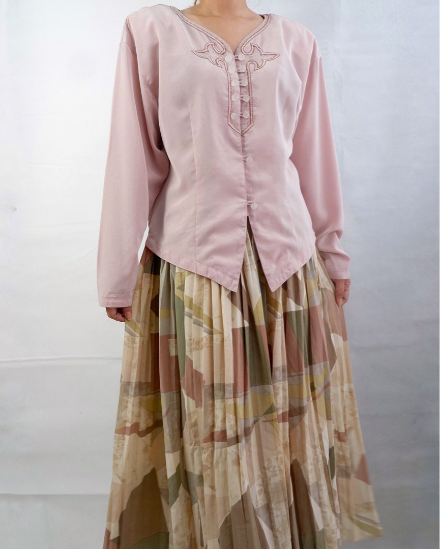 Vintage muted blush top, Women's Fashion, Tops, Others Tops on Carousell