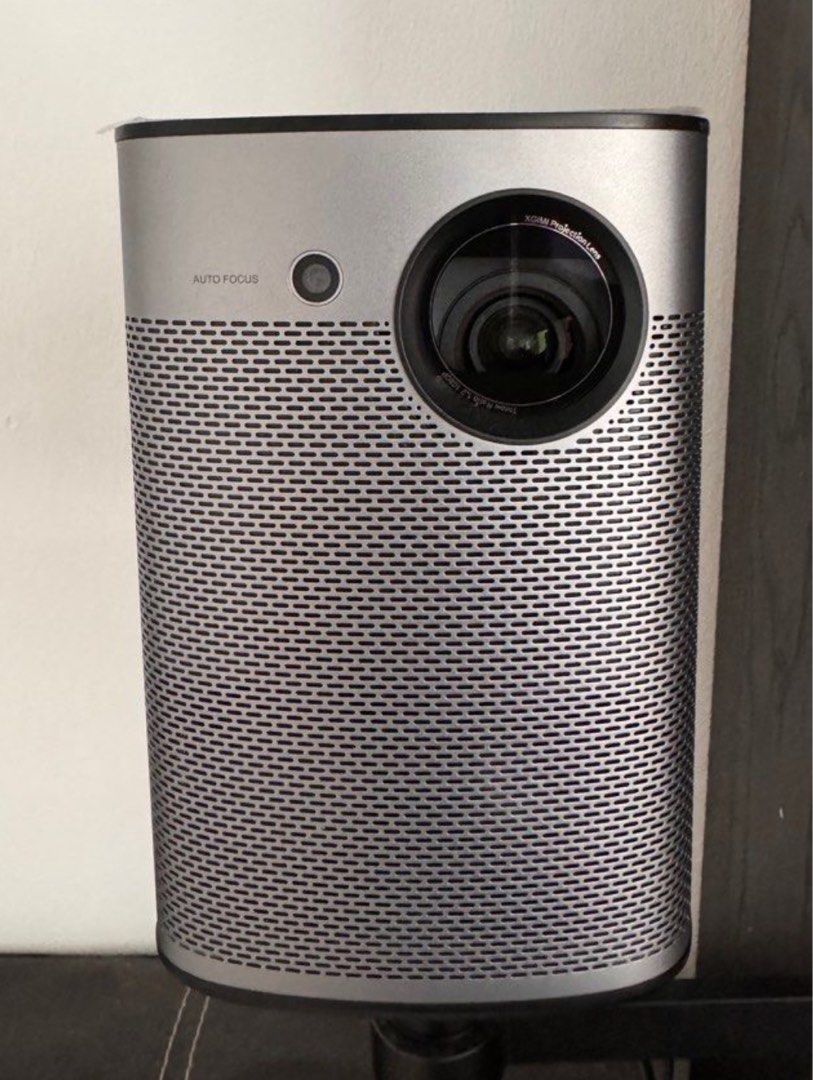 Xgimi halo Projector, TV & Home Appliances, TV & Entertainment ...