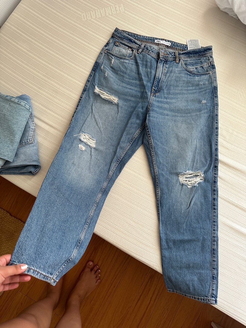 Zara Tattered Jeans, Women's Fashion, Bottoms, Jeans on Carousell