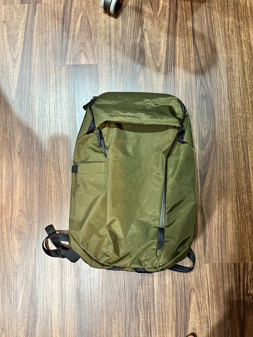 Able Carry daybreaker 2, Men's Fashion, Bags, Backpacks on Carousell