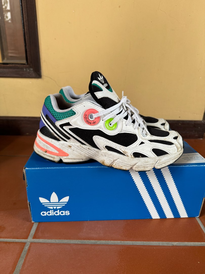 Adidas Astir, Women's Fashion, Footwear, Sneakers on Carousell