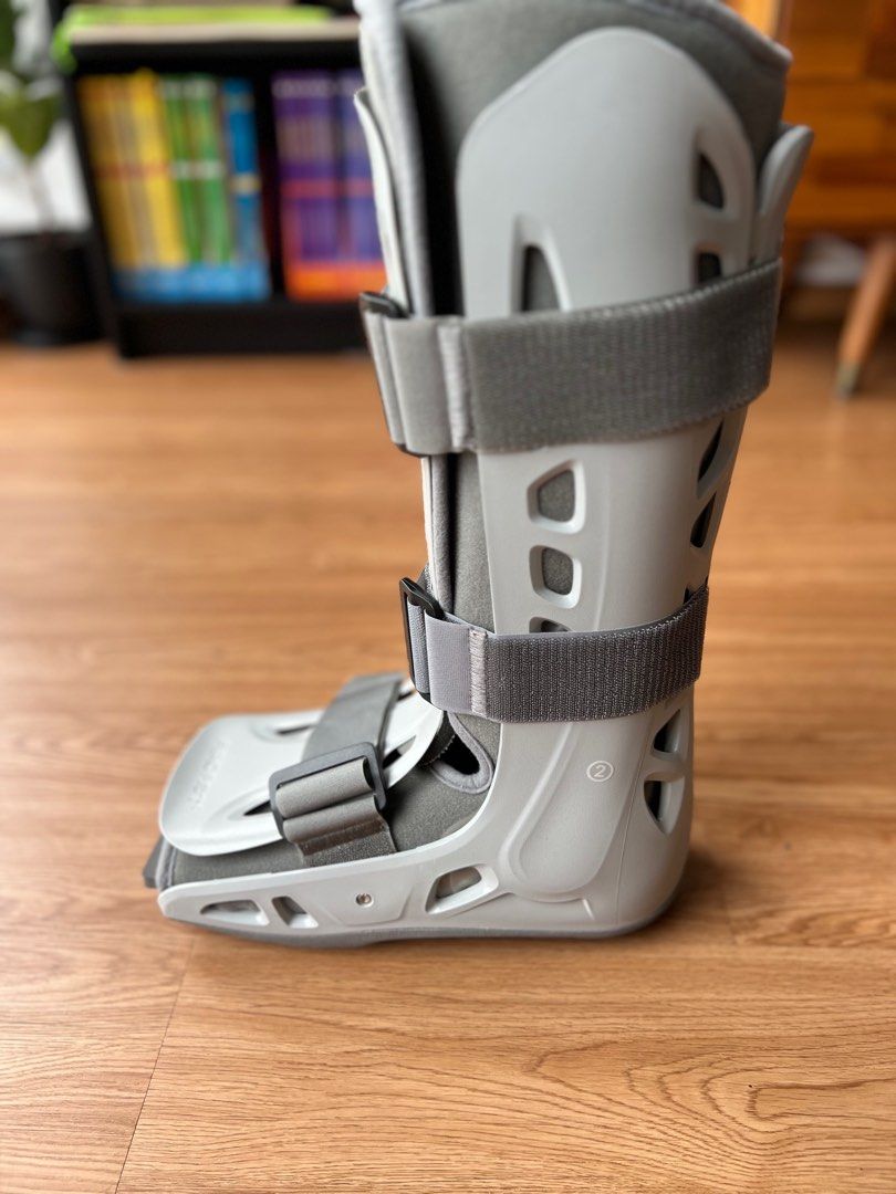 Air Cast Boot, Health & Nutrition, Assistive & Rehabilatory Aids ...