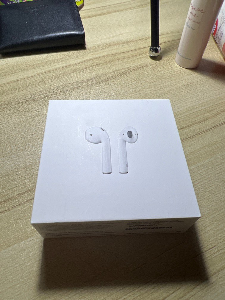 Airpods empty box, Men's Fashion, Watches & Accessories, Accessory ...
