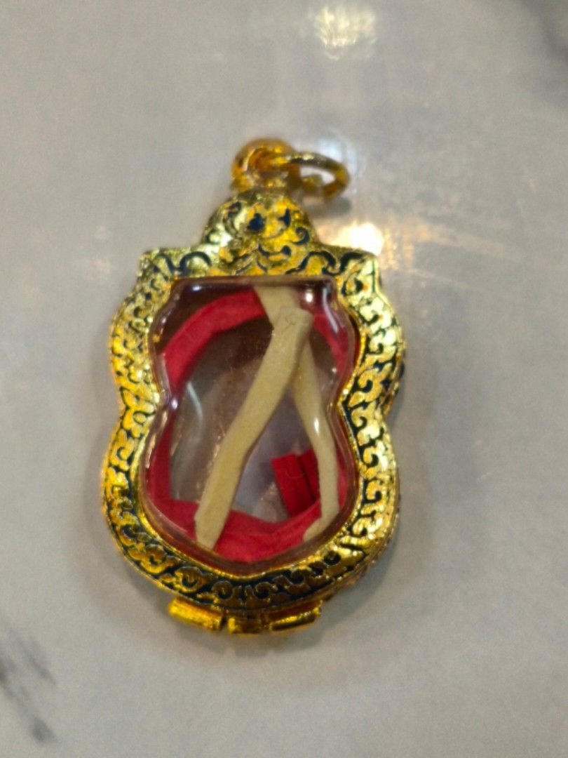 Amulet casing, Hobbies & Toys, Memorabilia & Collectibles, Vintage ...