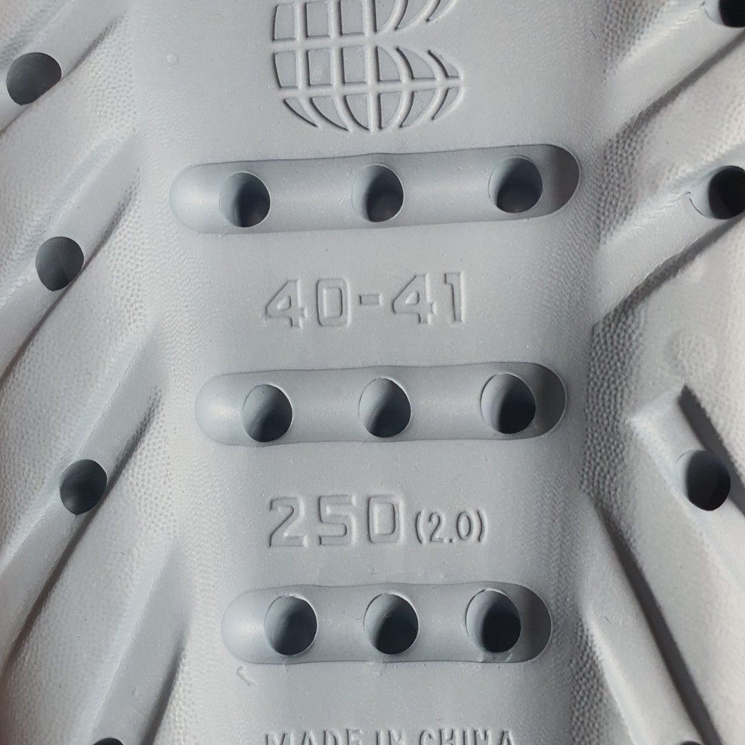 Anti-Slip Shark Slipper, Men's Fashion, Footwear, Flipflops and Slides ...