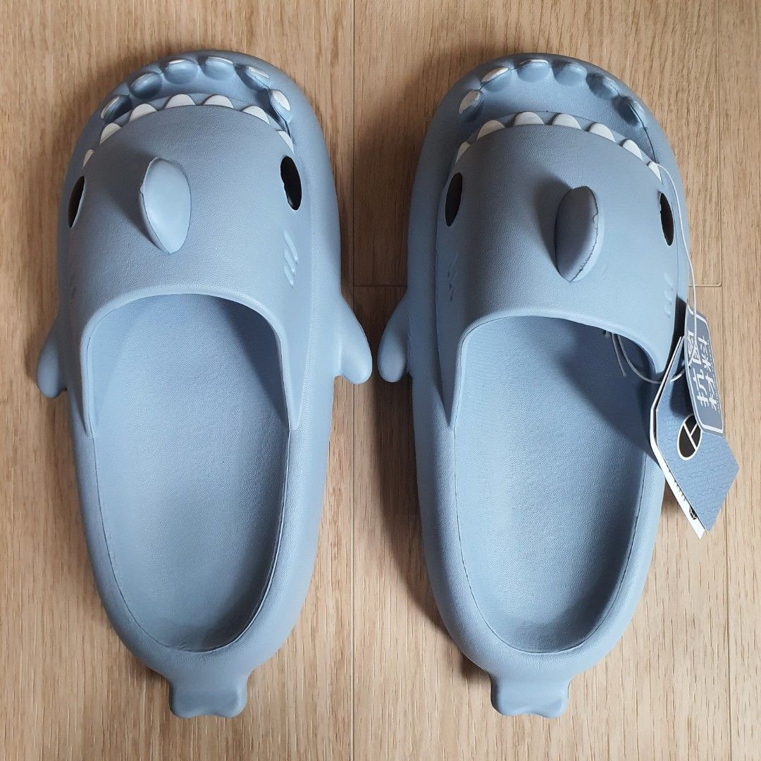 Anti-Slip Shark Slipper, Men's Fashion, Footwear, Flipflops and Slides ...