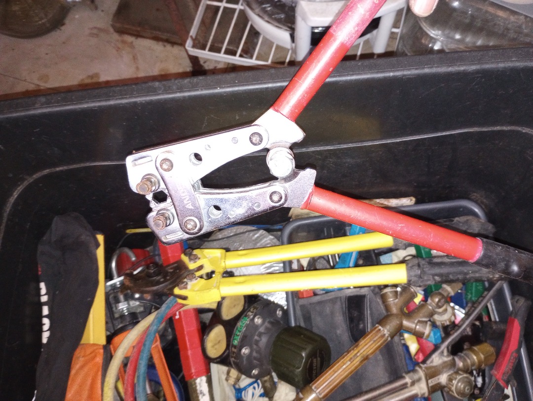 Assorted original tools 1 big tool box offer pi kayo negotiable., Commercial & Industrial ...