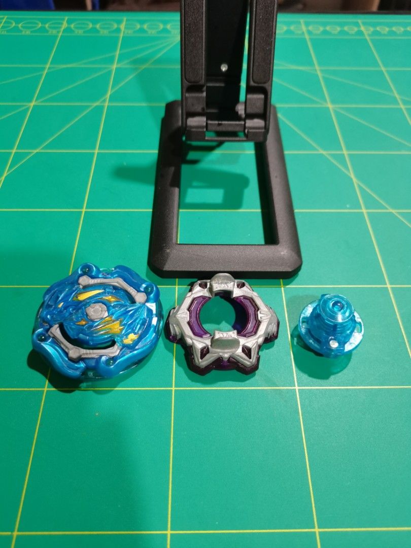 Beyblade Cosmo Dragon, Hobbies & Toys, Toys & Games on Carousell