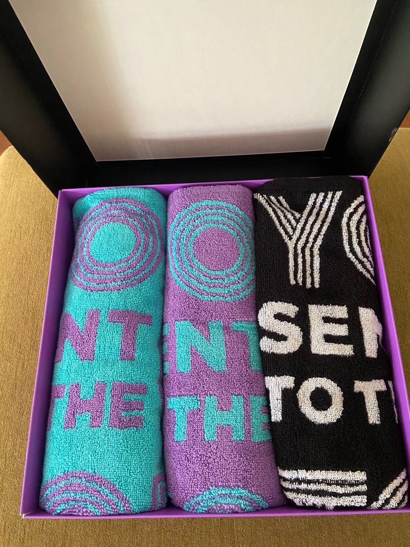 BRAND NEW BTS Dynamite Celebration Tote Bag, Towel Set!, Hobbies & Toys ...