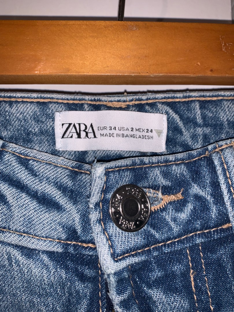 BRAND NEW Zara straight cut jeans, Women's Fashion, Bottoms, Jeans on ...