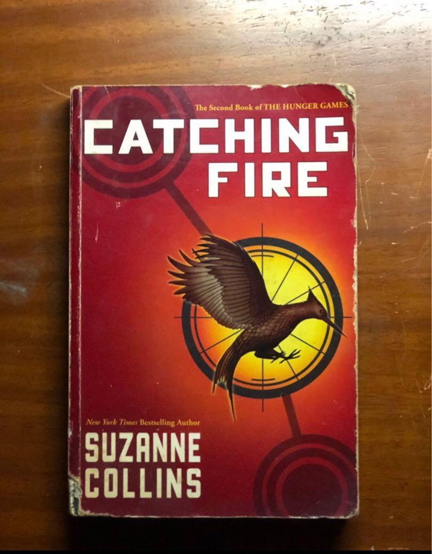 BUNDLE! Hunger Games Catching Fire and Mockingkay, Hobbies & Toys ...