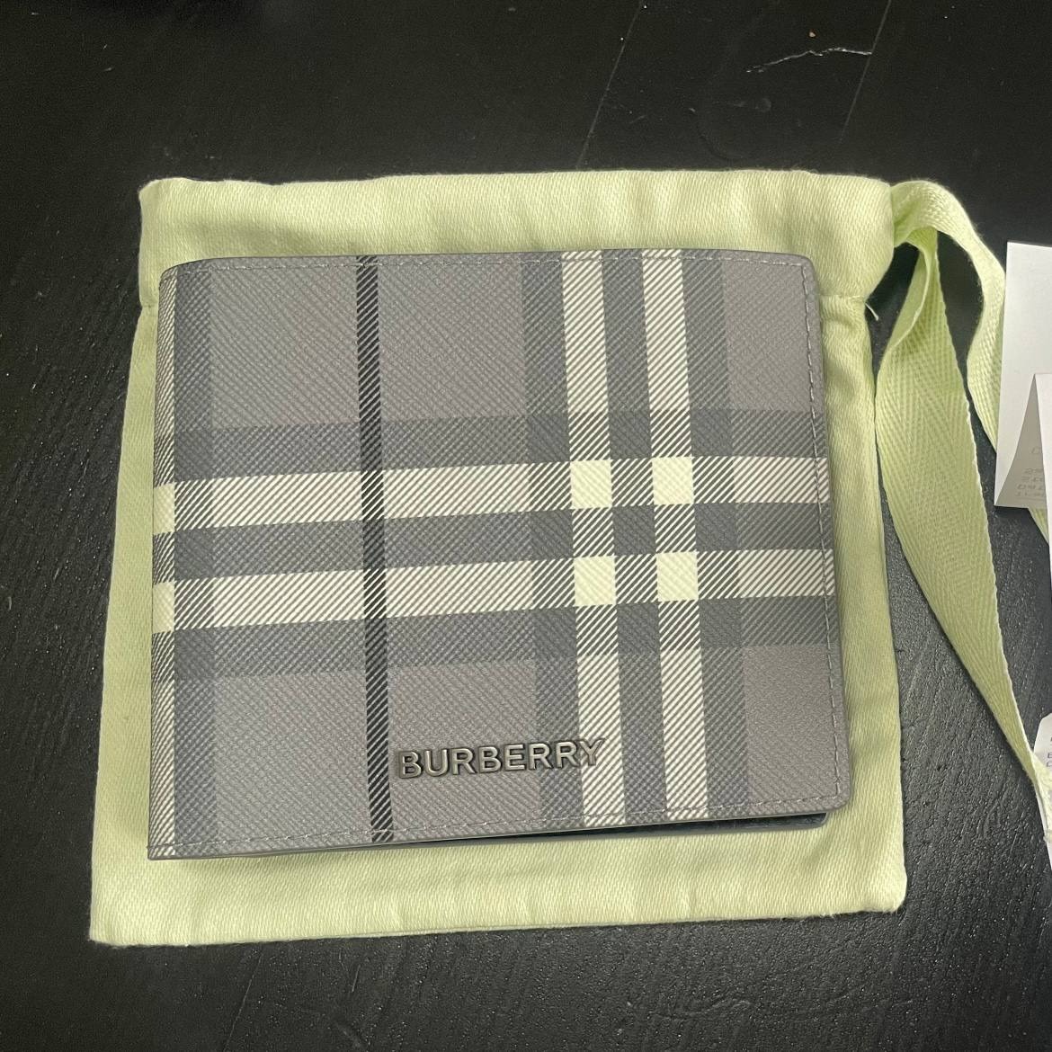 Burberry Bi-Fold Wallet, Luxury, Bags & Wallets on Carousell