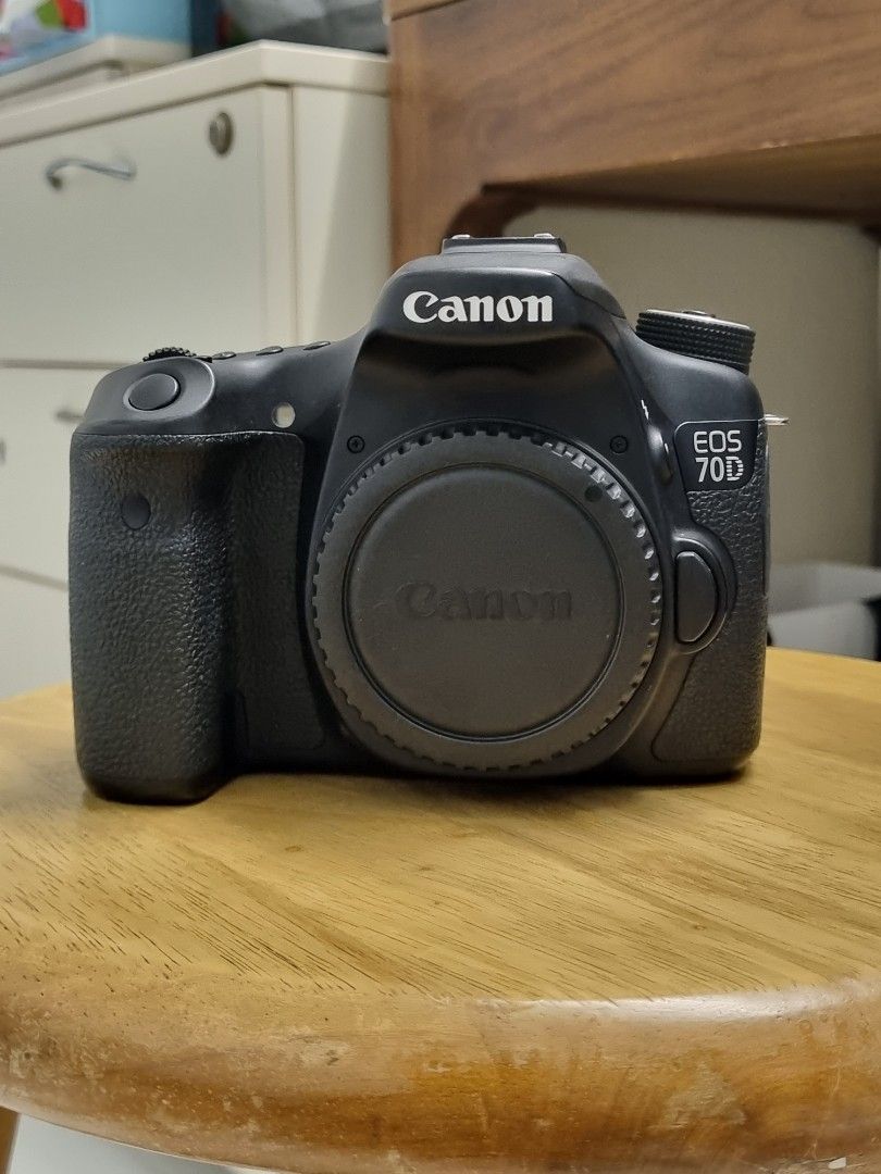 Canon DSLR 70D, Photography, Cameras on Carousell