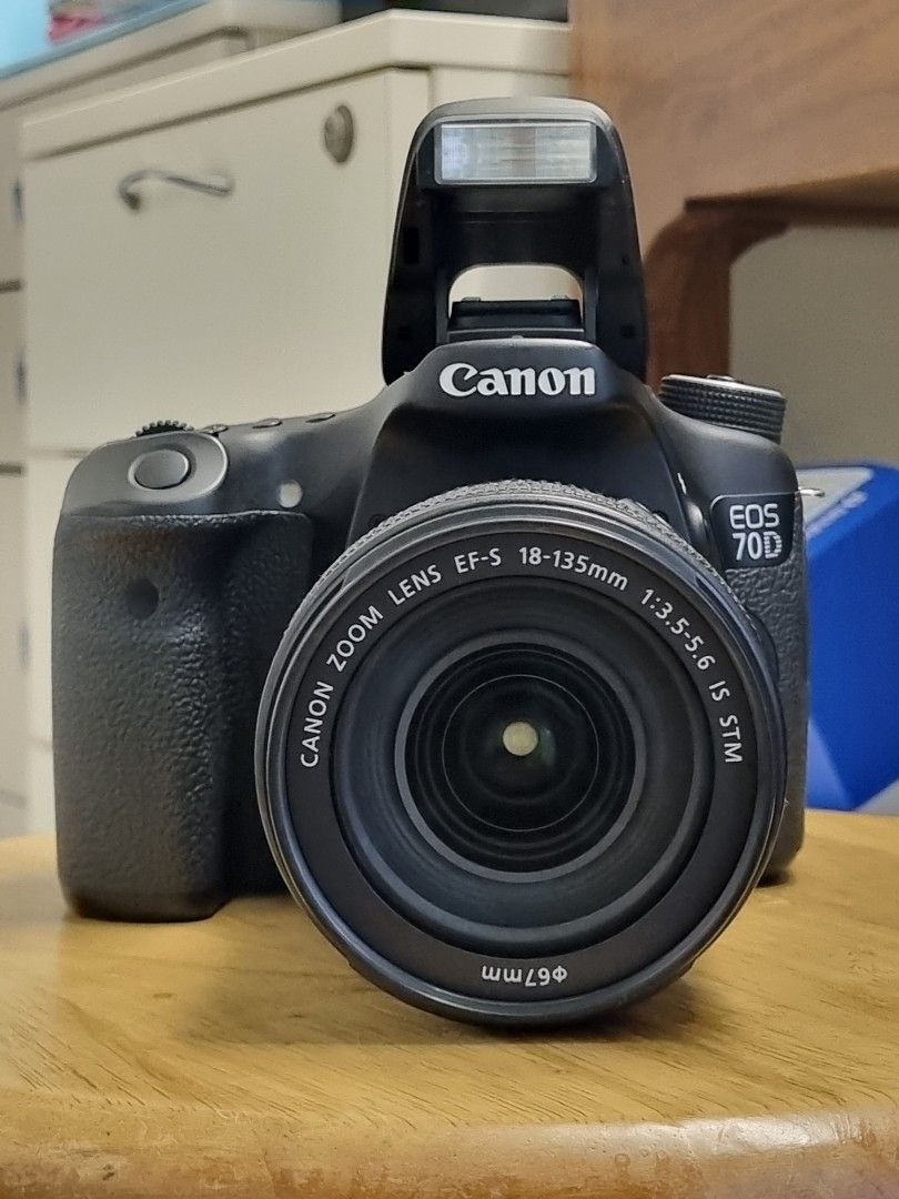 Canon DSLR 70D, Photography, Cameras on Carousell