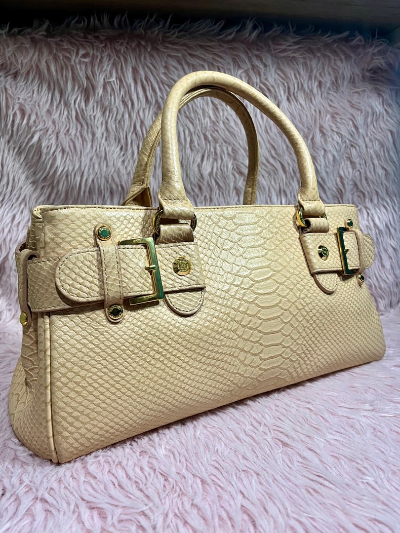 Capacci Hand Bag, Women's Fashion, Bags & Wallets, Shoulder Bags on ...