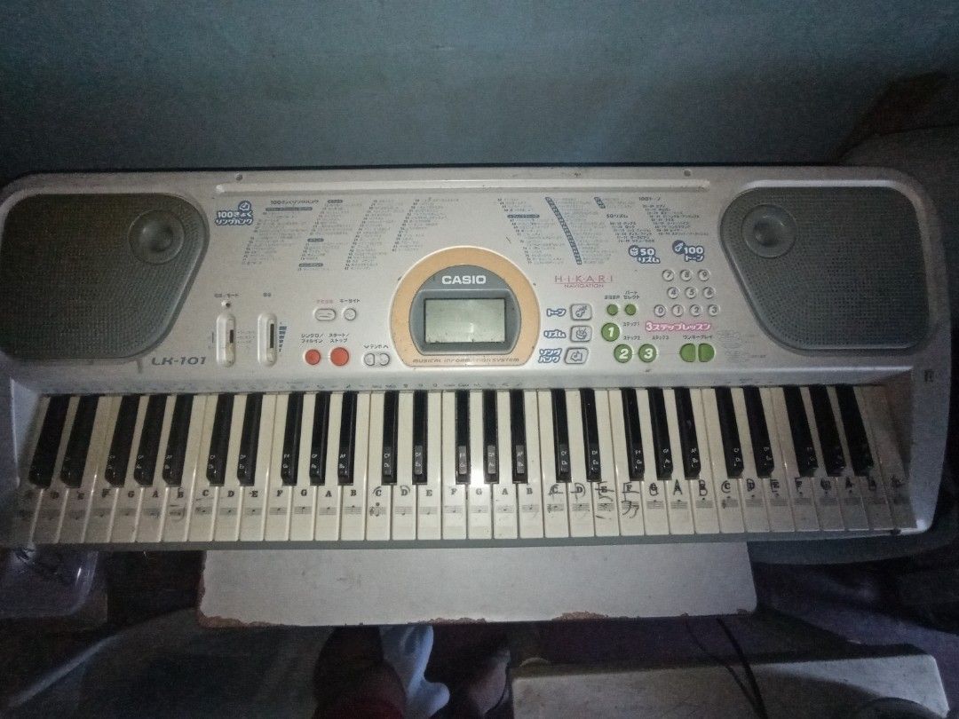 Casio LK-101 with issue, Hobbies & Toys, Music & Media, Musical Instruments on Carousell