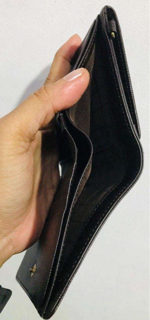 Daks bifold wallet, Luxury, Bags & Wallets on Carousell